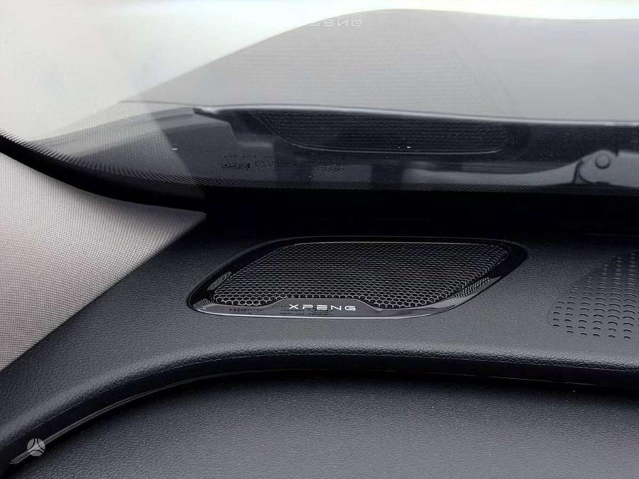 Серый Xpeng P7 2023 в Вильнюс, объемом двигателя 0.00 л и пробегом 25 тыс. км за 39900 €, фото 17 на AUTOMOTO.COM.LV