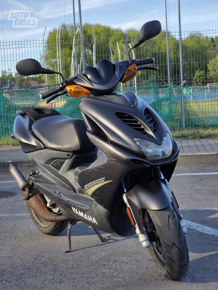 Melns Yamaha Aerox 2011 Palanga, ar dzinēja tilpumu 0.05 L un nobraukumu 29 tūkst. km par 1300 €, foto 1 vietnē AUTOMOTO.COM.LV