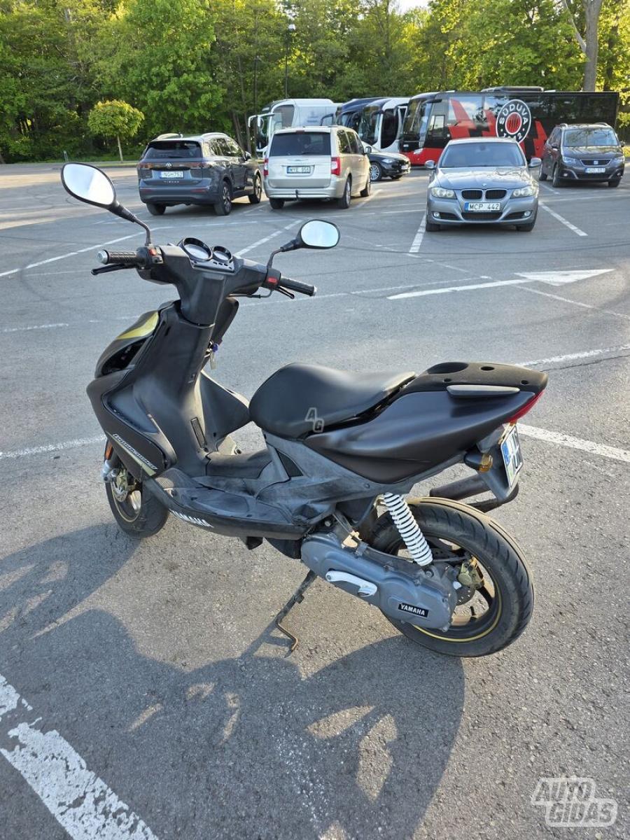 Melns Yamaha Aerox 2011 Palanga, ar dzinēja tilpumu 0.05 L un nobraukumu 29 tūkst. km par 1300 €, foto 3 vietnē AUTOMOTO.COM.LV