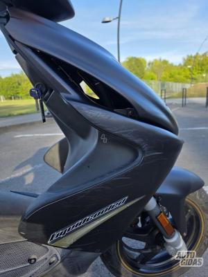 Melns Yamaha Aerox 2011 Palanga, ar dzinēja tilpumu 0.05 L un nobraukumu 29 tūkst. km par 1300 €, foto 7 vietnē AUTOMOTO.COM.LV