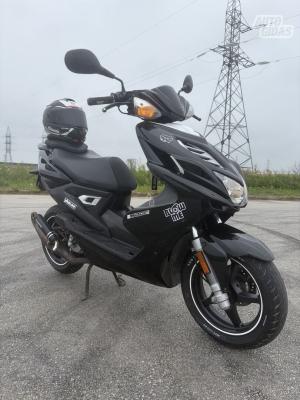 Melns Yamaha Aerox 2014 Klaipėda, ar dzinēja tilpumu 0.05 L un nobraukumu 23 tūkst. km par 1800 €, foto 12 vietnē AUTOMOTO.COM.LV