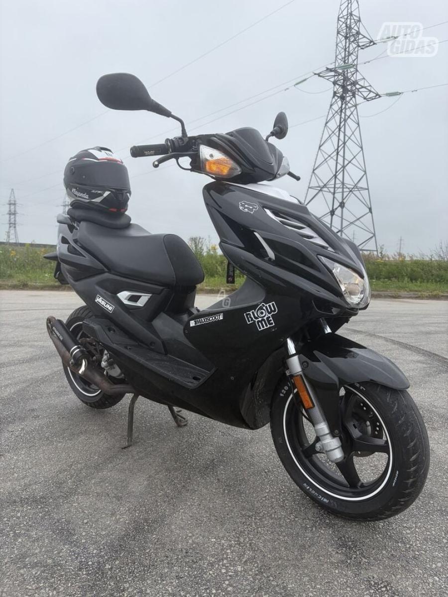 Melns Yamaha Aerox 2014 Klaipėda, ar dzinēja tilpumu 0.05 L un nobraukumu 23 tūkst. km par 1800 €, foto 12 vietnē AUTOMOTO.COM.LV