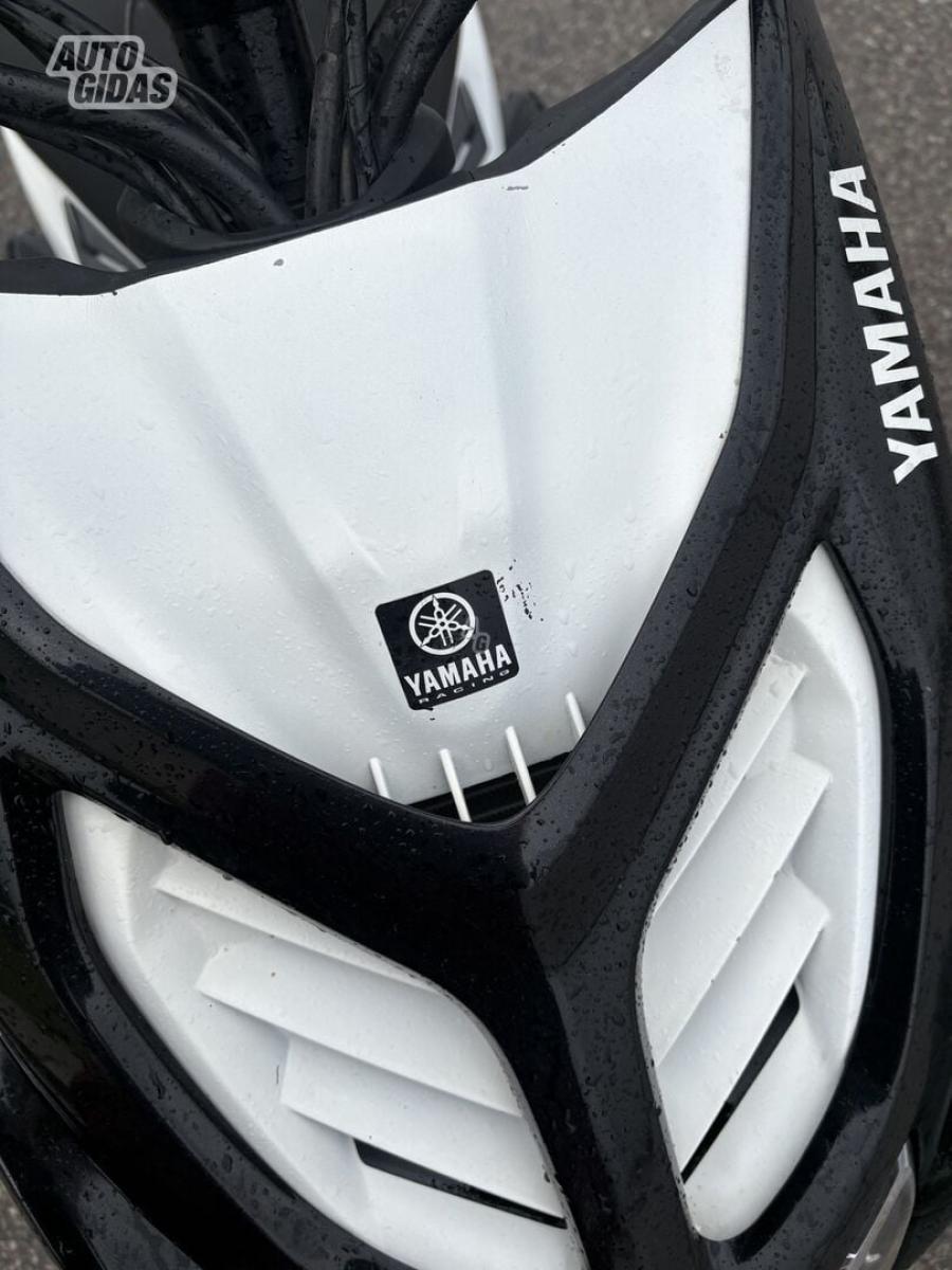 Black Yamaha Aerox 2017 in Moletai, with an engine capacity of 0.00 L and mileage of 22 thousand km for 1400 €, photo 8 on AUTOMOTO.COM.LV