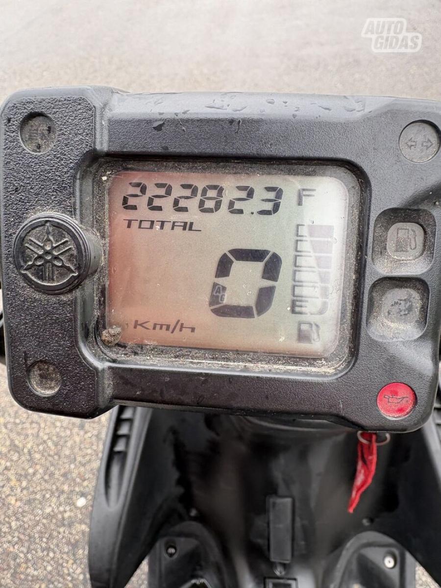 Black Yamaha Aerox 2017 in Moletai, with an engine capacity of 0.00 L and mileage of 22 thousand km for 1400 €, photo 13 on AUTOMOTO.COM.LV