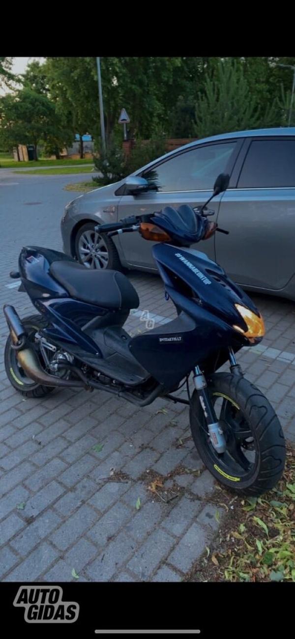 Blue Yamaha Aerox 2008 in Siauliai, with an engine capacity of 0.05 L and mileage of 0 thousand km for 900 €, photo 1 on AUTOMOTO.COM.LV