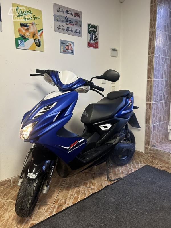 Blue Yamaha Aerox 2013 in Vilnius, with an engine capacity of 0.05 L and mileage of 19 thousand km for 1550 €, photo 1 on AUTOMOTO.COM.LV
