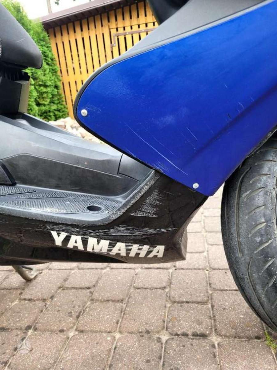 Blue Yamaha Aerox 2014 in Rokiskis, with an engine capacity of 50.00 L and mileage of 7 thousand km for 1700 €, photo 11 on AUTOMOTO.COM.LV