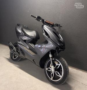 Grey Yamaha Aerox 2005 in Vilnius, with an engine capacity of 0.05 L and mileage of 0 thousand km for 2050 €, photo 4 on AUTOMOTO.COM.LV