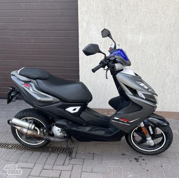 Grey Yamaha Aerox 2013 in Raseiniai, with an engine capacity of 0.05 L and mileage of 7 thousand km for 1500 €, photo 2 on AUTOMOTO.COM.LV