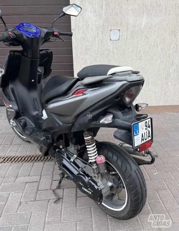 Grey Yamaha Aerox 2013 in Raseiniai, with an engine capacity of 0.05 L and mileage of 7 thousand km for 1500 €, photo 5 on AUTOMOTO.COM.LV