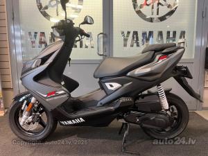 Pelēks Yamaha Aerox 2016 Tallina, ar dzinēja tilpumu 49.00 L un nobraukumu 2 tūkst. km par 1490 €, foto  vietnē AUTOMOTO.COM.LV