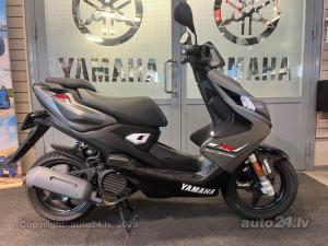 Серый Ямаха Aerox 2016 в Таллин, объемом двигателя 49.00 л и пробегом 2 тыс. км за 1490 €, фото 4 на AUTOMOTO.COM.LV