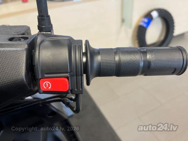 Pelēks Yamaha Aerox 2016 Tallina, ar dzinēja tilpumu 49.00 L un nobraukumu 2 tūkst. km par 1490 €, foto 9 vietnē AUTOMOTO.COM.LV