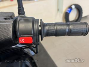 Серый Ямаха Aerox 2016 в Таллин, объемом двигателя 49.00 л и пробегом 2 тыс. км за 1490 €, фото 10 на AUTOMOTO.COM.LV
