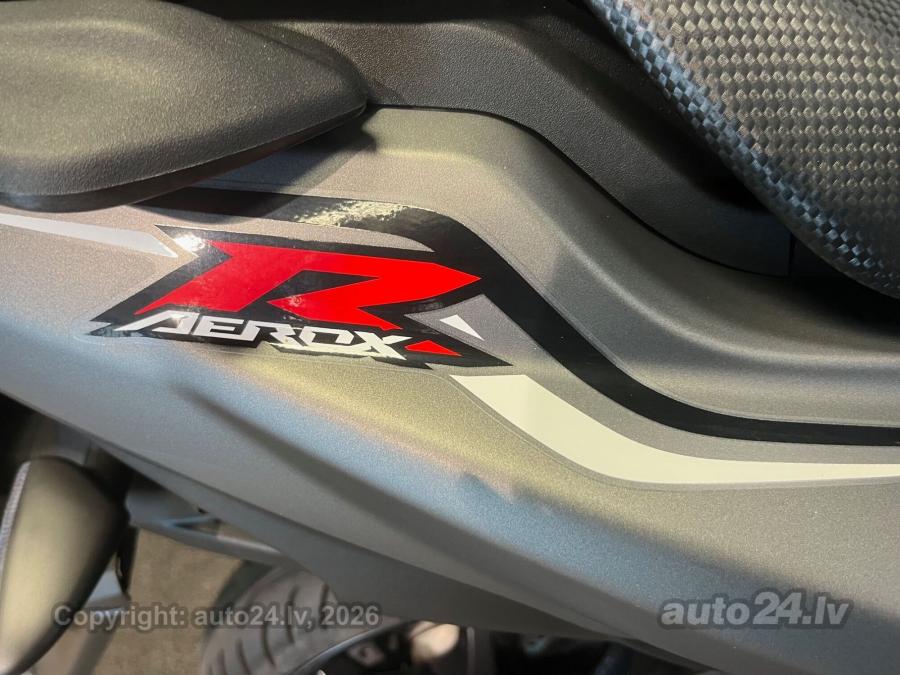 Серый Ямаха Aerox 2016 в Таллин, объемом двигателя 49.00 л и пробегом 2 тыс. км за 1490 €, фото 12 на AUTOMOTO.COM.LV