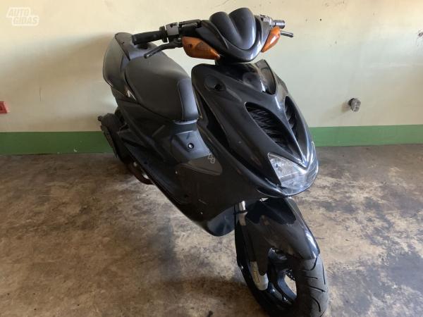 Yamaha Aerox 2004 in Panevezys, with an engine capacity of 0.00 L and mileage of 7 thousand km for 1250 €, photo 3 on AUTOMOTO.COM.LV