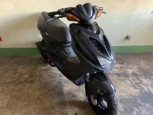 Yamaha Aerox 2004 in Panevezys, with an engine capacity of 0.00 L and mileage of 7 thousand km for 1250 €, photo 3 on AUTOMOTO.COM.LV