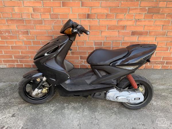 Yamaha Aerox 2005 in Panevezys, with an engine capacity of 0.00 L and mileage of 0 thousand km for 980 €, photo 4 on AUTOMOTO.COM.LV