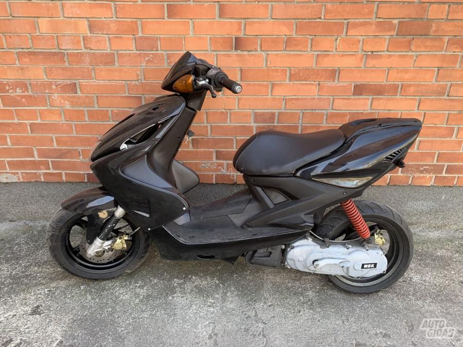 Yamaha Aerox 2005 in Panevezys, with an engine capacity of 0.00 L and mileage of 0 thousand km for 980 €, photo 5 on AUTOMOTO.COM.LV