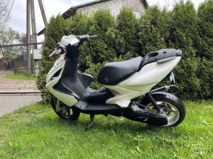 Ямаха Aerox 2005 в Вильнюс, объемом двигателя 0.05 л и пробегом 14 тыс. км за 1300 €, фото 8 на AUTOMOTO.COM.LV