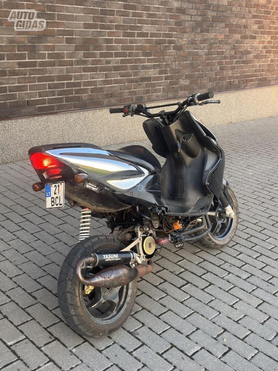 Yamaha Aerox 2005 in Raseiniai, with an engine capacity of 0.00 L and mileage of 0 thousand km for 1650 €, photo 3 on AUTOMOTO.COM.LV