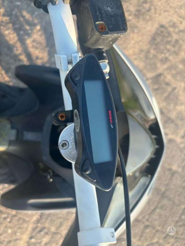 Yamaha Aerox 2005 Alīta, ar dzinēja tilpumu 49.00 L un nobraukumu 5 tūkst. km par 800 €, foto 8 vietnē AUTOMOTO.COM.LV