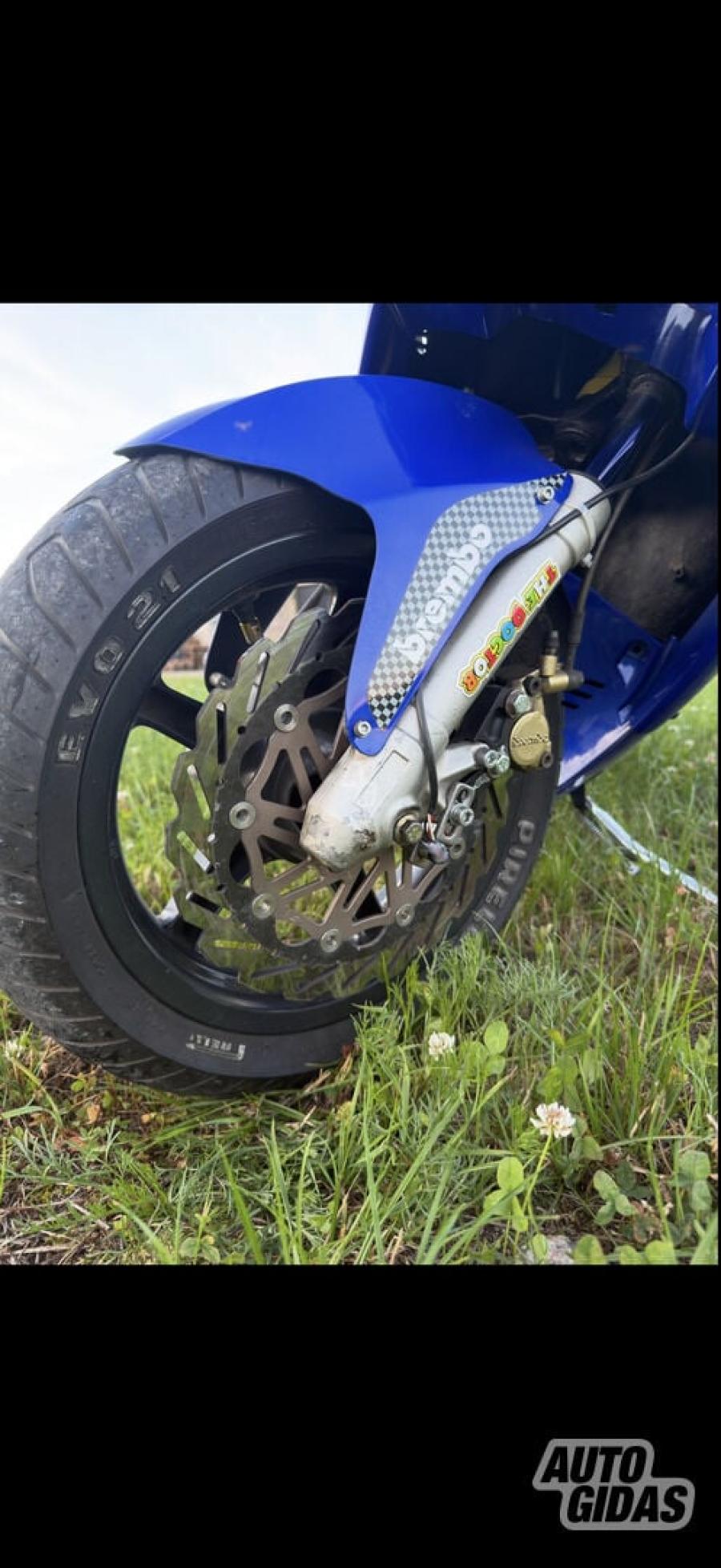 Yamaha Aerox 2006 in Vilnius, with an engine capacity of 0.00 L and mileage of 0 thousand km for 2300 €, photo 4 on AUTOMOTO.COM.LV