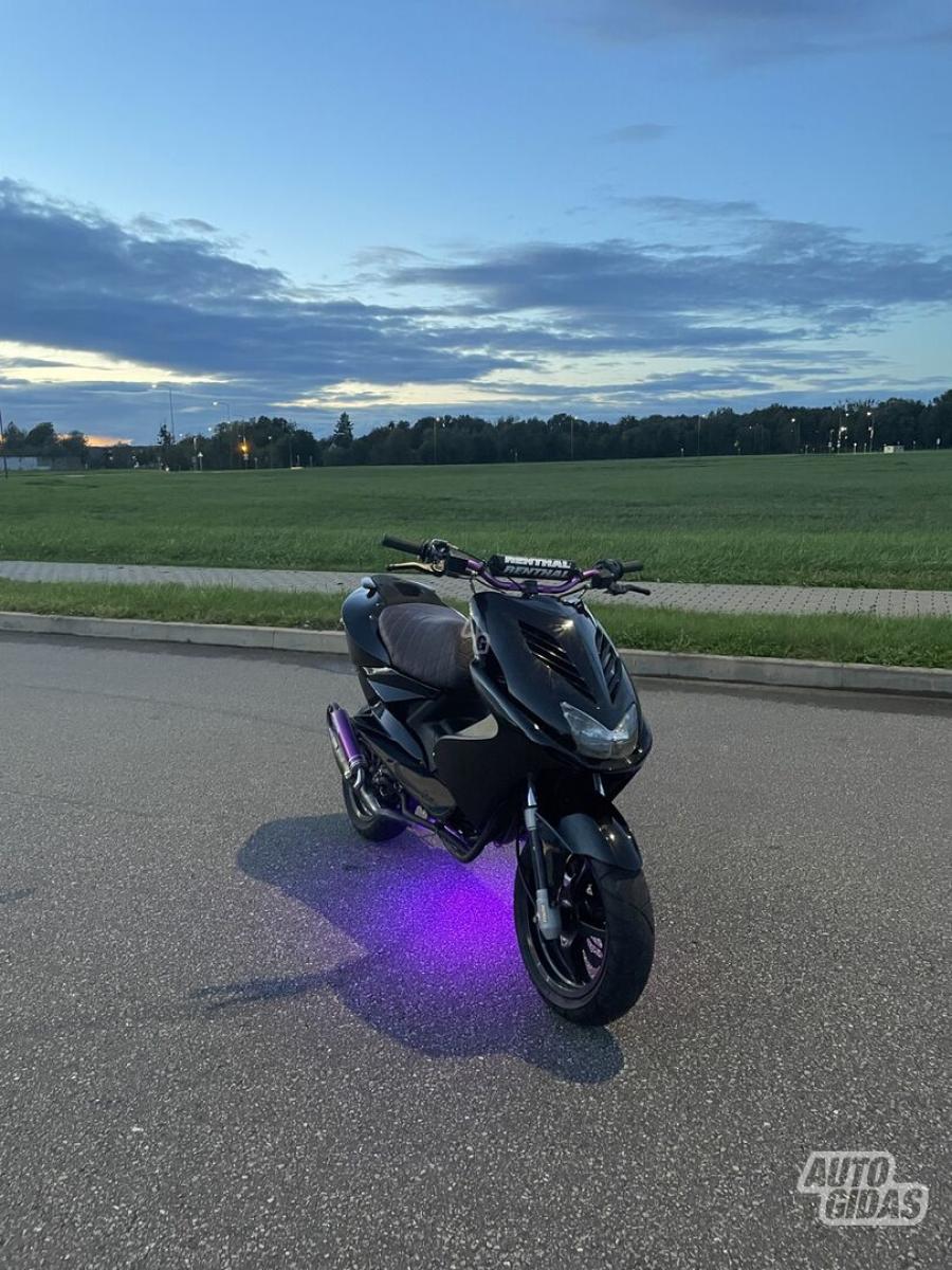 Yamaha Aerox 2006 in Kaunas, with an engine capacity of 0.00 L and mileage of 0 thousand km for 2100 €, photo 3 on AUTOMOTO.COM.LV