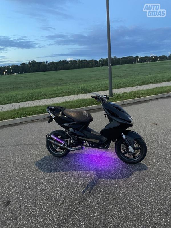Yamaha Aerox 2006 in Kaunas, with an engine capacity of 0.00 L and mileage of 0 thousand km for 2100 €, photo 4 on AUTOMOTO.COM.LV