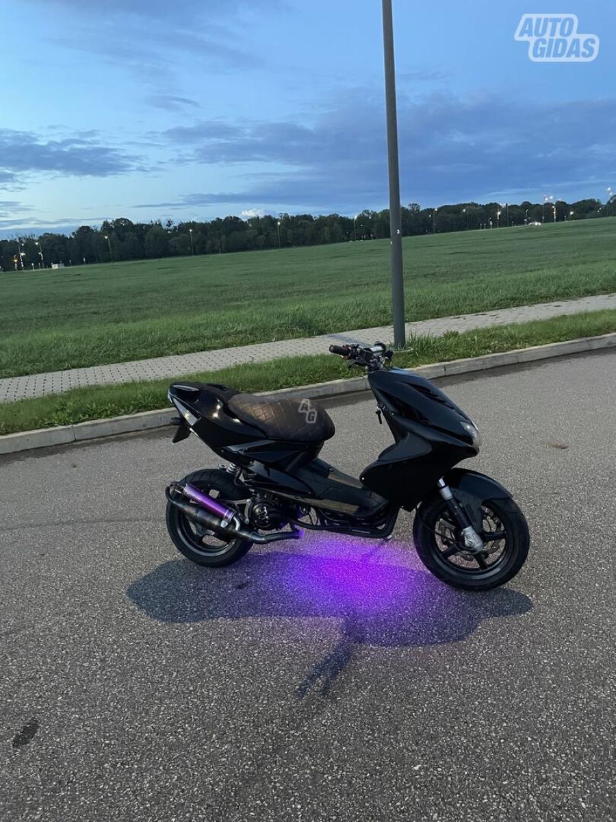 Yamaha Aerox 2006 in Kaunas, with an engine capacity of 0.00 L and mileage of 0 thousand km for 2100 €, photo 4 on AUTOMOTO.COM.LV