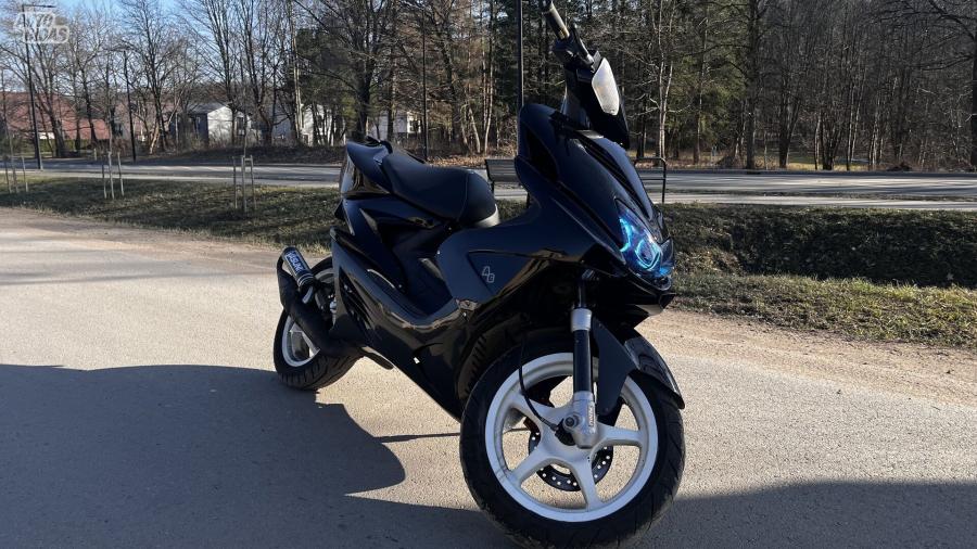 Yamaha Aerox 2008 Alīta, ar dzinēja tilpumu 0.00 L un nobraukumu 0 tūkst. km par 1350 €, foto 1 vietnē AUTOMOTO.COM.LV