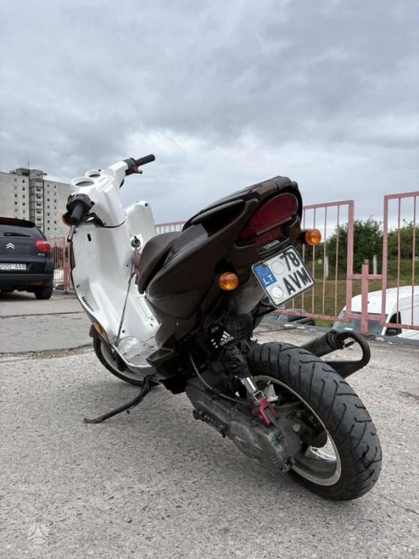 Yamaha Aerox 2008 Kauņa, ar dzinēja tilpumu 49.00 L un nobraukumu 40 tūkst. km par 1200 €, foto 4 vietnē AUTOMOTO.COM.LV