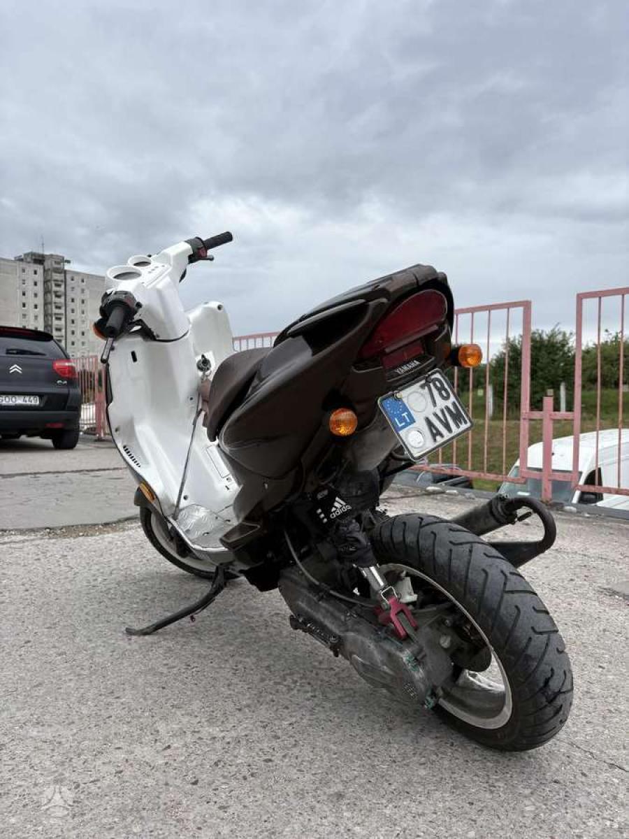 Yamaha Aerox 2008 in Kaunas, with an engine capacity of 49.00 L and mileage of 40 thousand km for 1200 €, photo 5 on AUTOMOTO.COM.LV