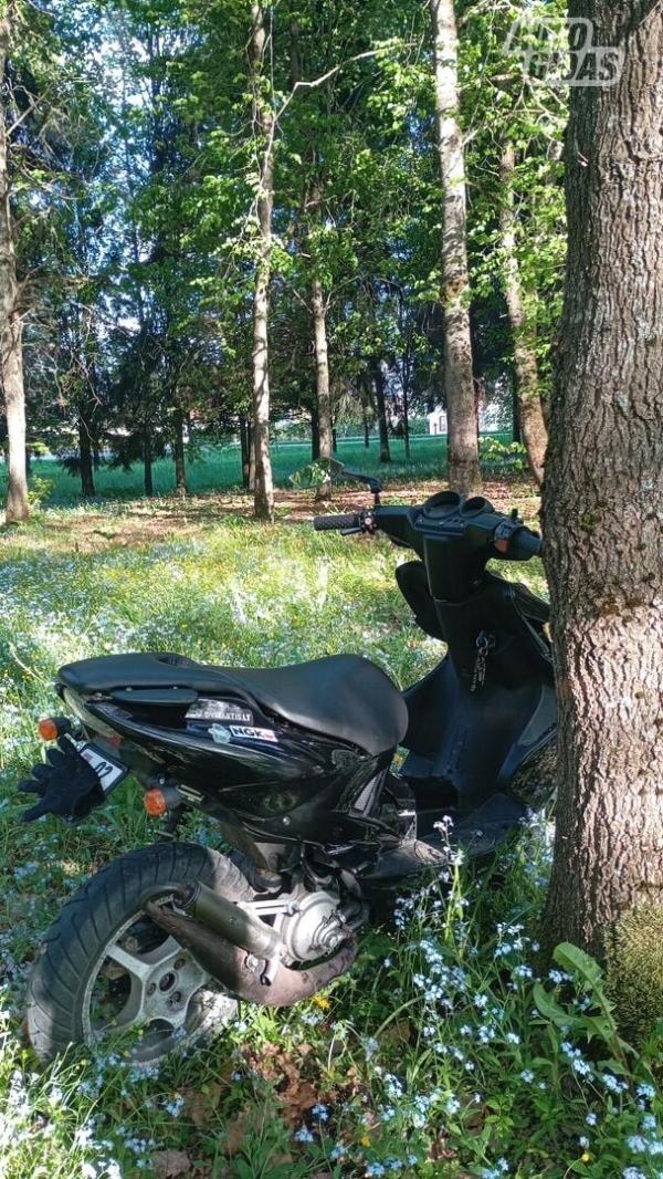 Yamaha Aerox 2008 Viļņa, ar dzinēja tilpumu 0.05 L un nobraukumu 21 tūkst. km par 1200 €, foto 2 vietnē AUTOMOTO.COM.LV