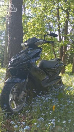 Yamaha Aerox 2008 in Vilnius, with an engine capacity of 0.05 L and mileage of 21 thousand km for 1200 €, photo 7 on AUTOMOTO.COM.LV