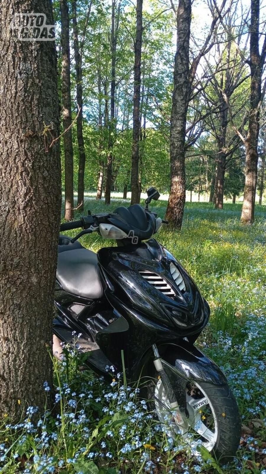 Yamaha Aerox 2008 in Vilnius, with an engine capacity of 0.05 L and mileage of 21 thousand km for 1200 €, photo 8 on AUTOMOTO.COM.LV