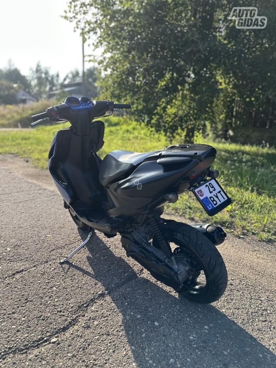 Yamaha Aerox 2008 Viļņa, ar dzinēja tilpumu 0.00 L un nobraukumu 0 tūkst. km par 1000 €, foto 5 vietnē AUTOMOTO.COM.LV