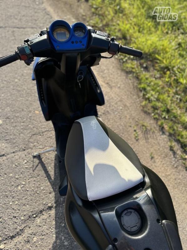 Yamaha Aerox 2008 Viļņa, ar dzinēja tilpumu 0.00 L un nobraukumu 0 tūkst. km par 1000 €, foto 7 vietnē AUTOMOTO.COM.LV