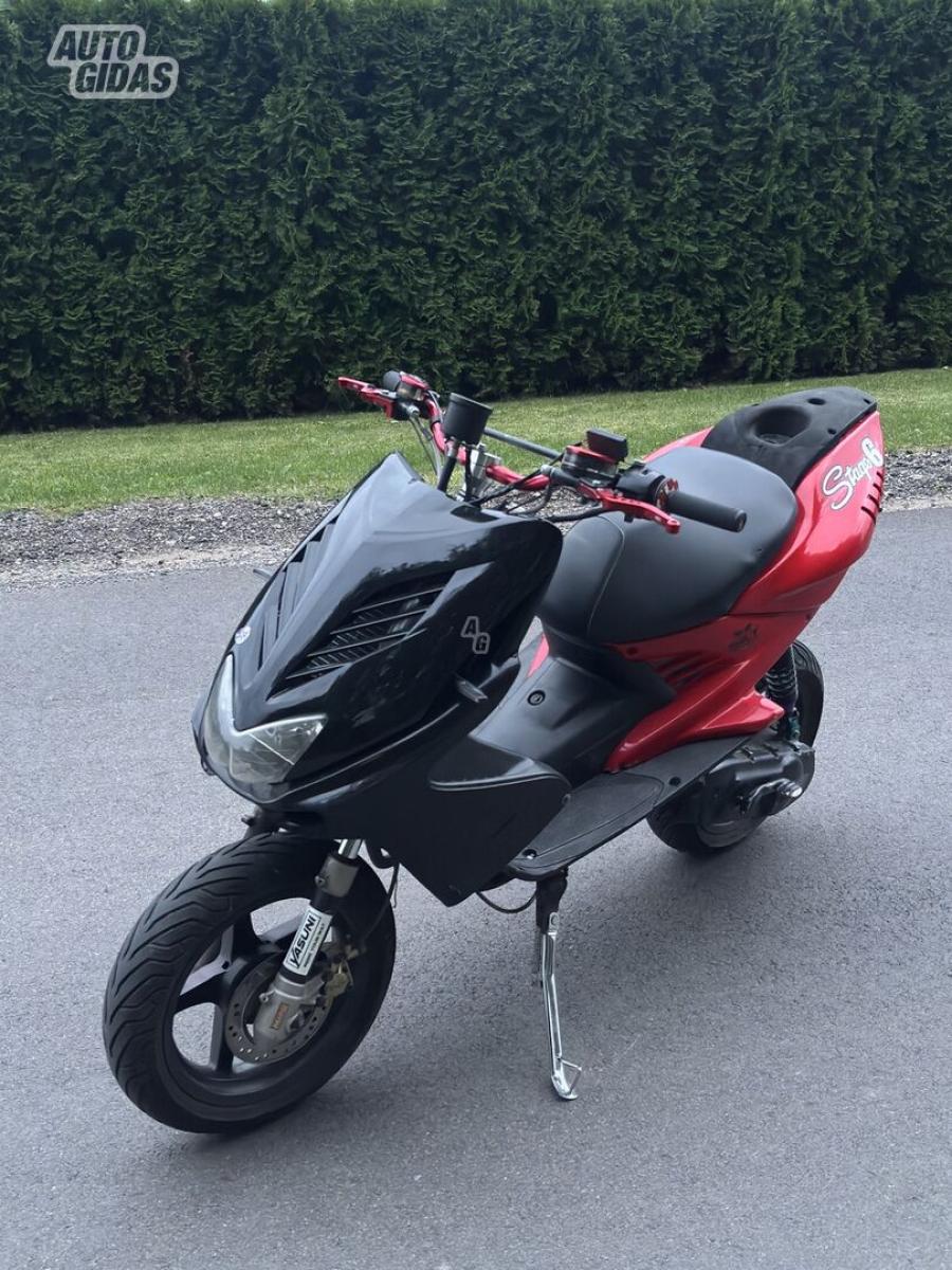 Yamaha Aerox 2008 Raseiniai, ar dzinēja tilpumu 0.05 L un nobraukumu 0 tūkst. km par 1500 €, foto 3 vietnē AUTOMOTO.COM.LV
