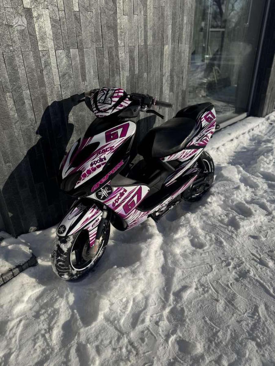 Yamaha Aerox 2009 Alīta, ar dzinēja tilpumu 49.00 L un nobraukumu 15 tūkst. km par 1570 €, foto 11 vietnē AUTOMOTO.COM.LV