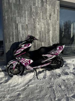 Yamaha Aerox 2009 Alīta, ar dzinēja tilpumu 49.00 L un nobraukumu 15 tūkst. km par 1570 €, foto 13 vietnē AUTOMOTO.COM.LV