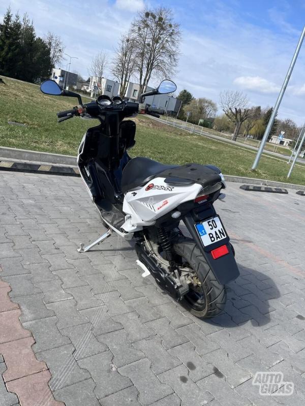 Yamaha Aerox 2009 Kauņa, ar dzinēja tilpumu 0.00 L un nobraukumu 0 tūkst. km par 1600 €, foto 5 vietnē AUTOMOTO.COM.LV