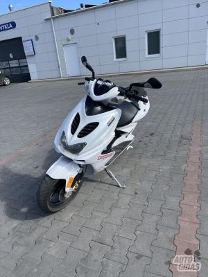 Yamaha Aerox 2009 in Kaunas, with an engine capacity of 0.00 L and mileage of 0 thousand km for 1600 €, photo 9 on AUTOMOTO.COM.LV