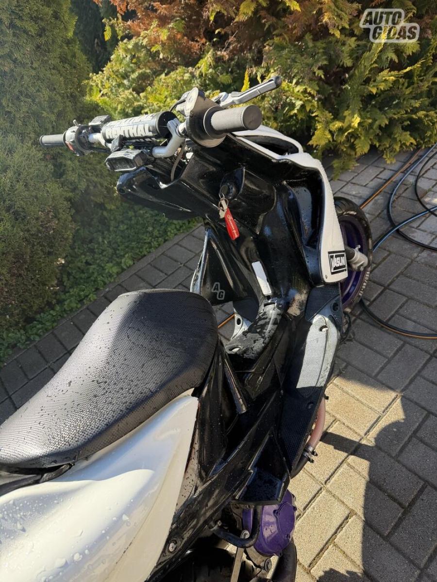 Yamaha Aerox 2014 Kauņa, ar dzinēja tilpumu 0.00 L un nobraukumu 0 tūkst. km par 1500 €, foto 10 vietnē AUTOMOTO.COM.LV