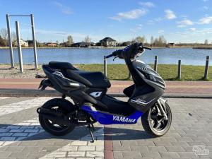 Yamaha Aerox 2014 in Kaunas, with an engine capacity of 0.05 L and mileage of 20 thousand km for 1550 €, photo 5 on AUTOMOTO.COM.LV