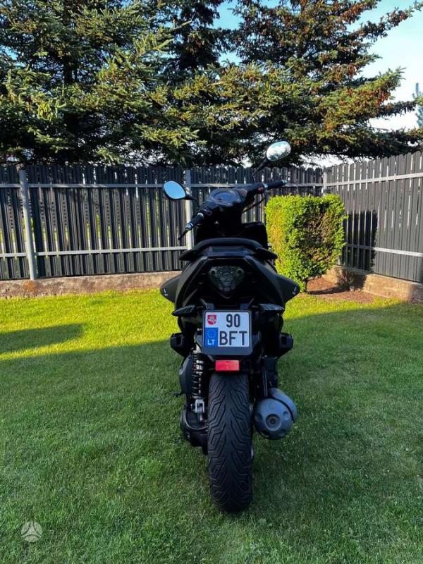 Yamaha Aerox 2014 Šauļi, ar dzinēja tilpumu 50.00 L un nobraukumu 16 tūkst. km par 1700 €, foto 7 vietnē AUTOMOTO.COM.LV