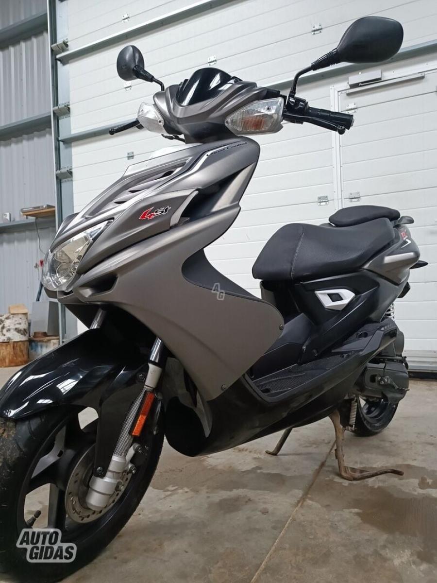 Yamaha Aerox 2015 Vilkaviškis, ar dzinēja tilpumu 0.05 L un nobraukumu 23 tūkst. km par 1700 €, foto 2 vietnē AUTOMOTO.COM.LV