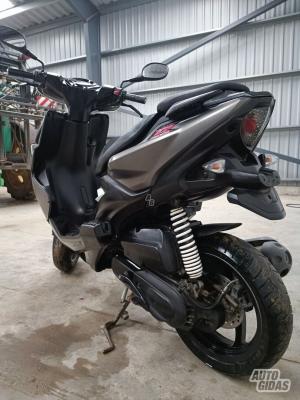 Yamaha Aerox 2015 Vilkaviškis, ar dzinēja tilpumu 0.05 L un nobraukumu 23 tūkst. km par 1700 €, foto 4 vietnē AUTOMOTO.COM.LV