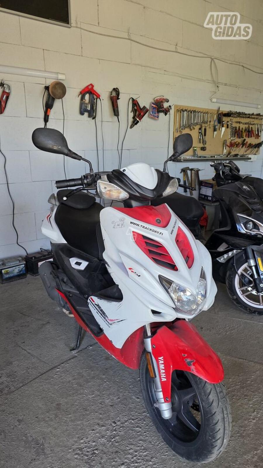 Yamaha Aerox 2016 in Vilnius, with an engine capacity of 0.05 L and mileage of 0 thousand km for 1499 €, photo 3 on AUTOMOTO.COM.LV
