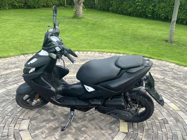 Yamaha Aerox 2016 in Kedainiai, with an engine capacity of 49.00 L and mileage of 51 thousand km for 1250 €, photo 5 on AUTOMOTO.COM.LV